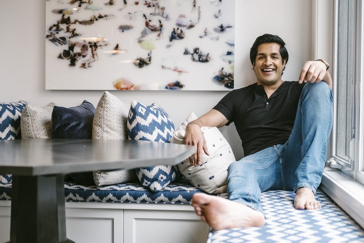 A Quebec Comedian Is Happy to Offend in Multiple Languages